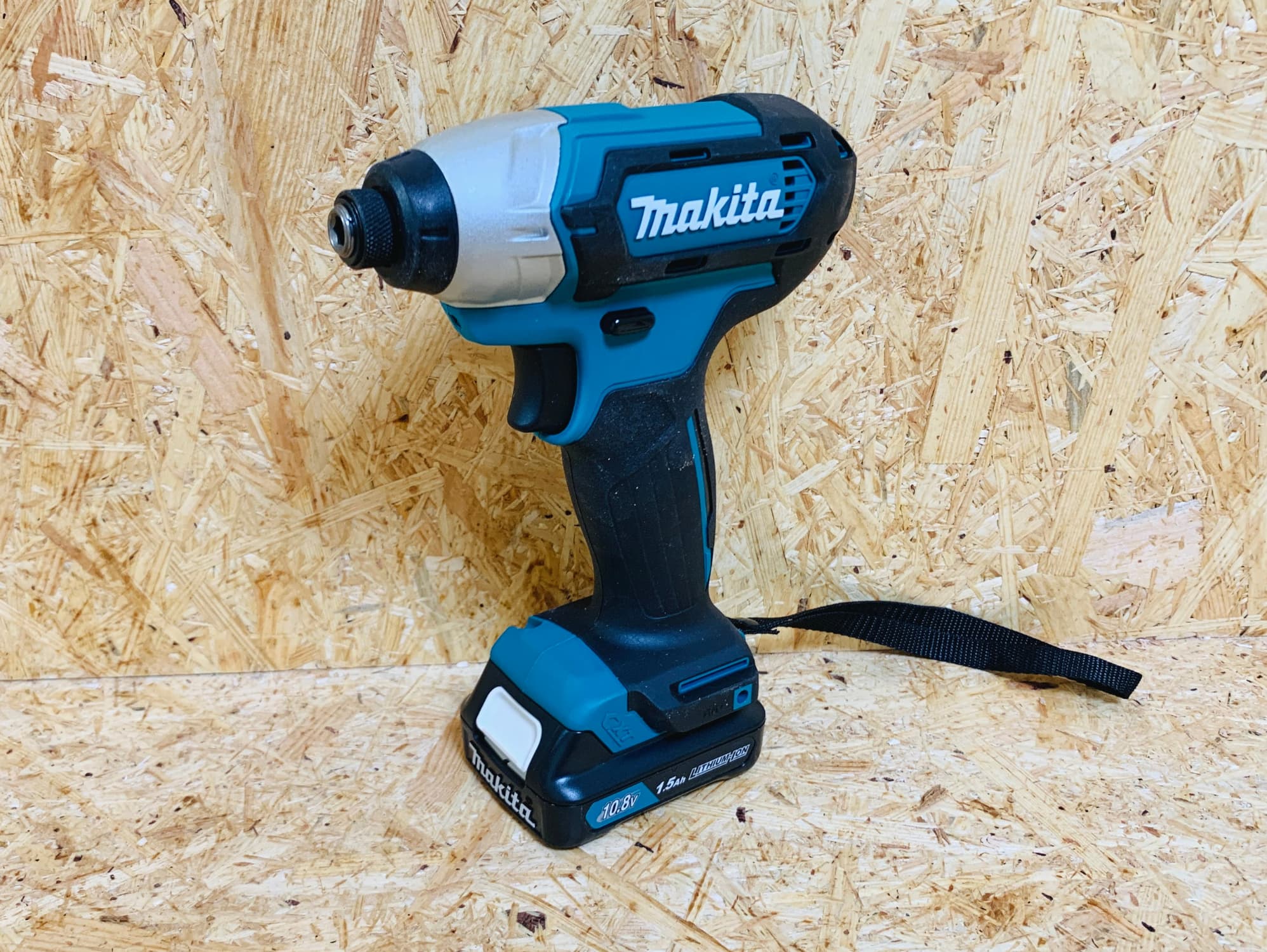 【インパクトの入門機】TD110D評価レビュー_マキタ充電式10.8Vインパクトドライバ_TD110DZ/TD110DSHSW ...