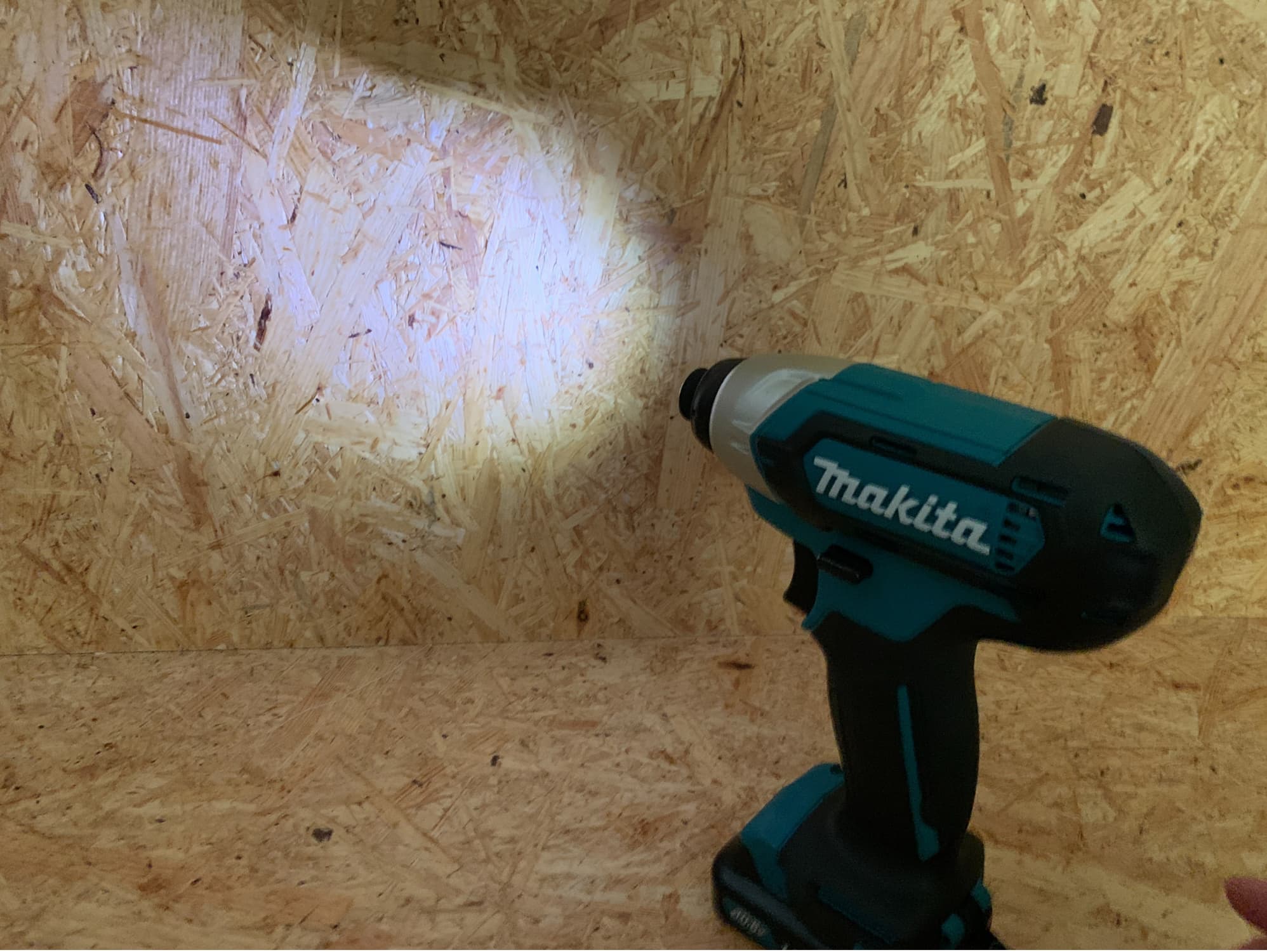 【インパクトの入門機】TD110D評価レビュー_マキタ充電式10.8Vインパクトドライバ_TD110DZ/TD110DSHSW ...